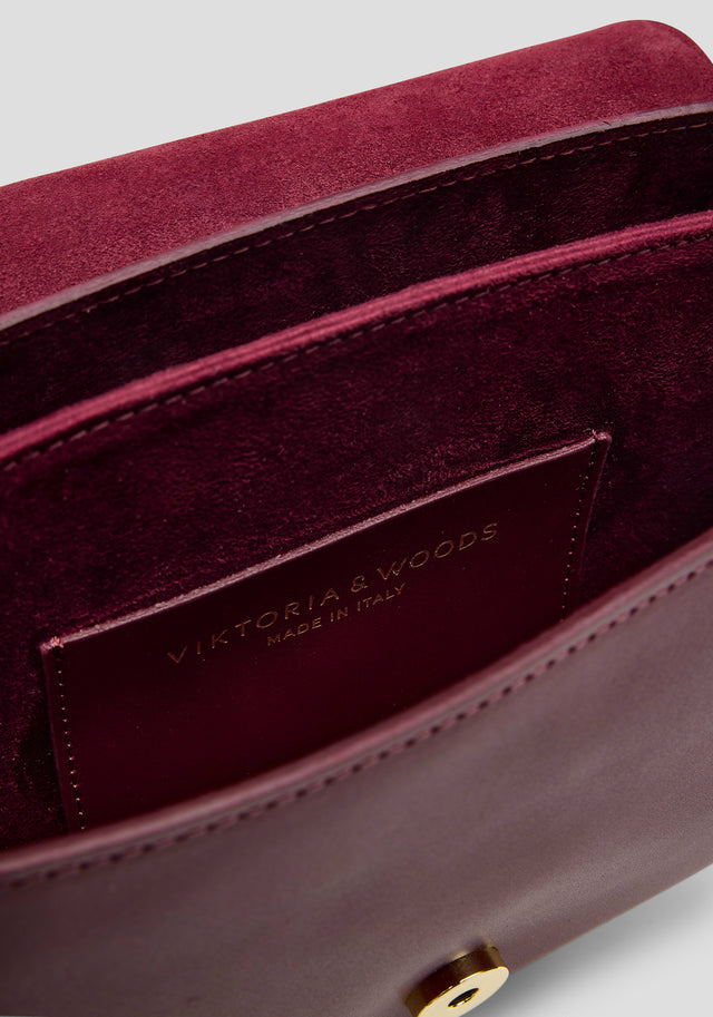 JUDE CROSS BODY BAG IN RED | ACCESSORIES | VIKTORIA & WOODS